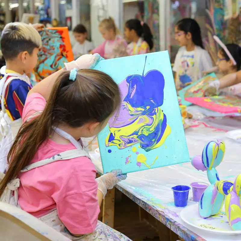 Group Art Classes for Kids & Adults in Dubai | Picasso Artists
